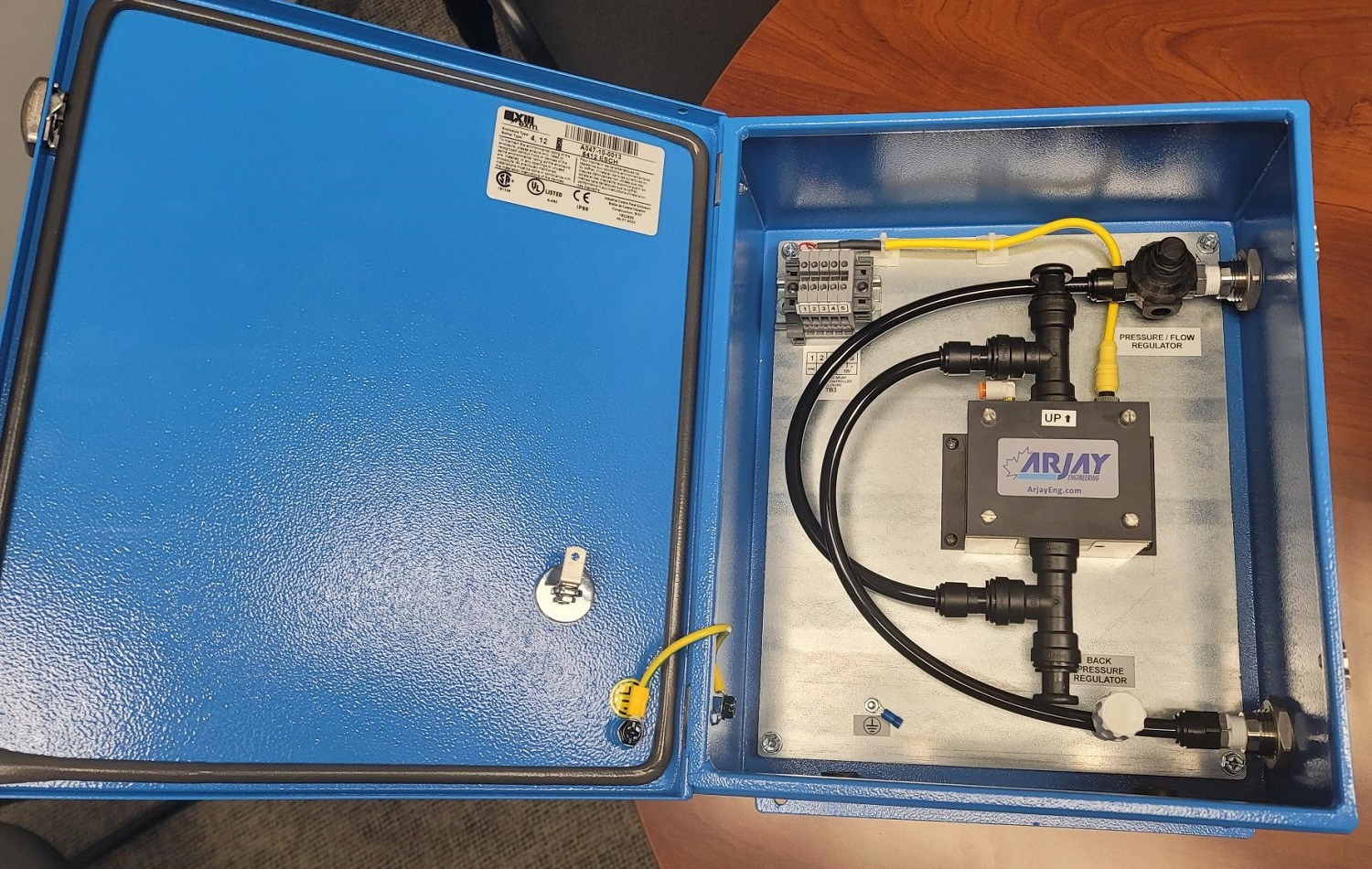 Arjay Sensor Block SBA20-011100-Z - Công ty TNHH thiết bị dầu khí Hoàng ...